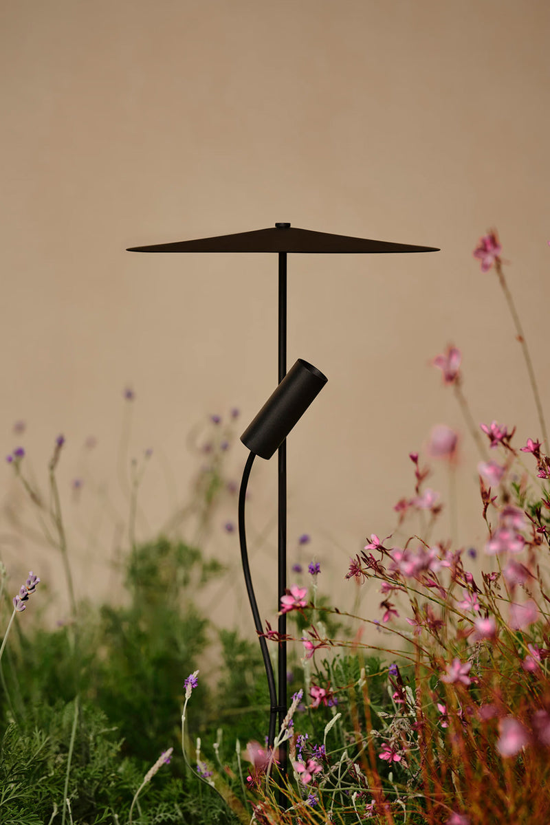 Clap spike 630 IP65 black with shade - Projetor discreto para jardim ...